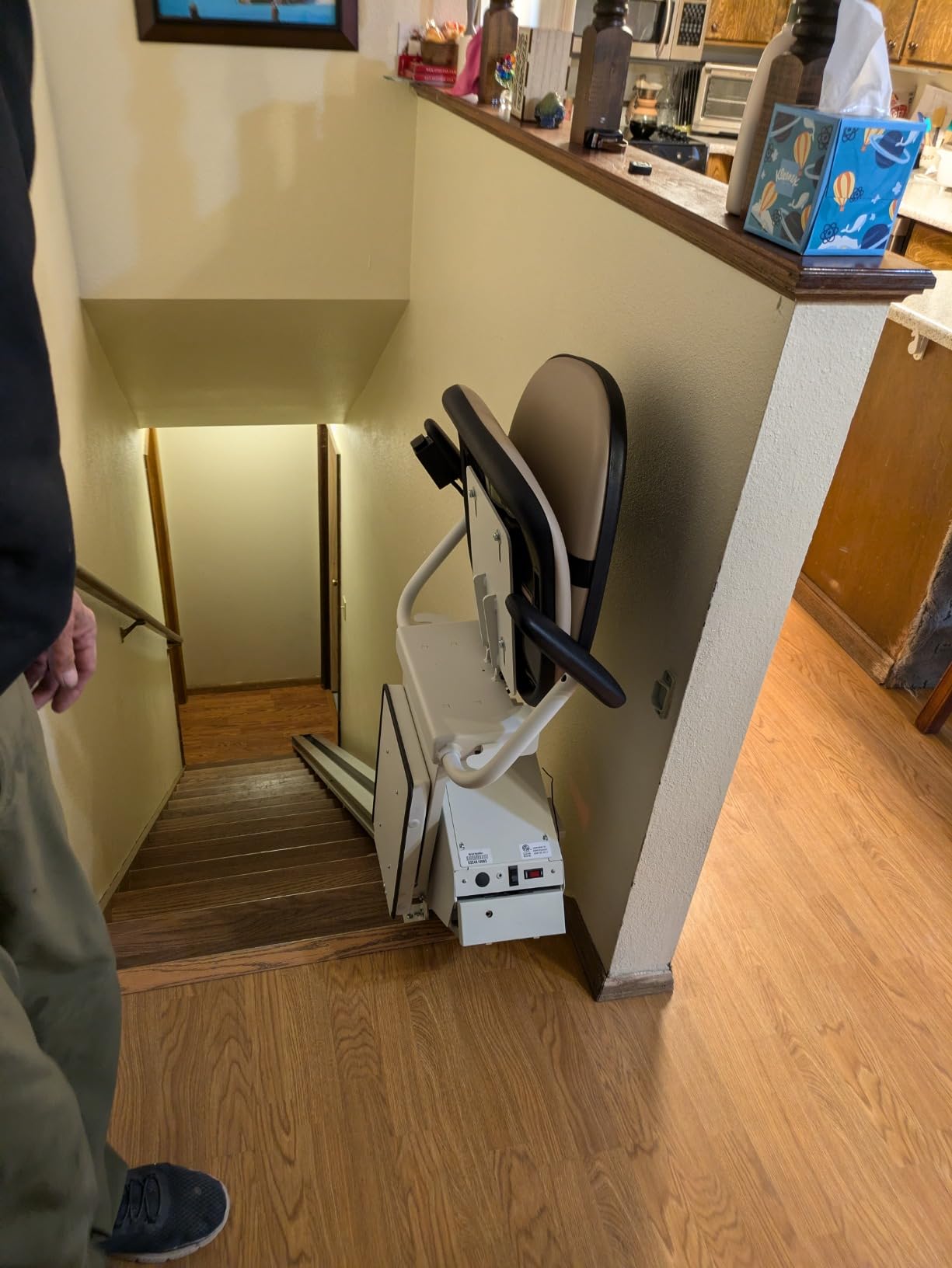 8 Best Stair Lift for Narrow Staircases (March 2026) Mobility Solutions ...