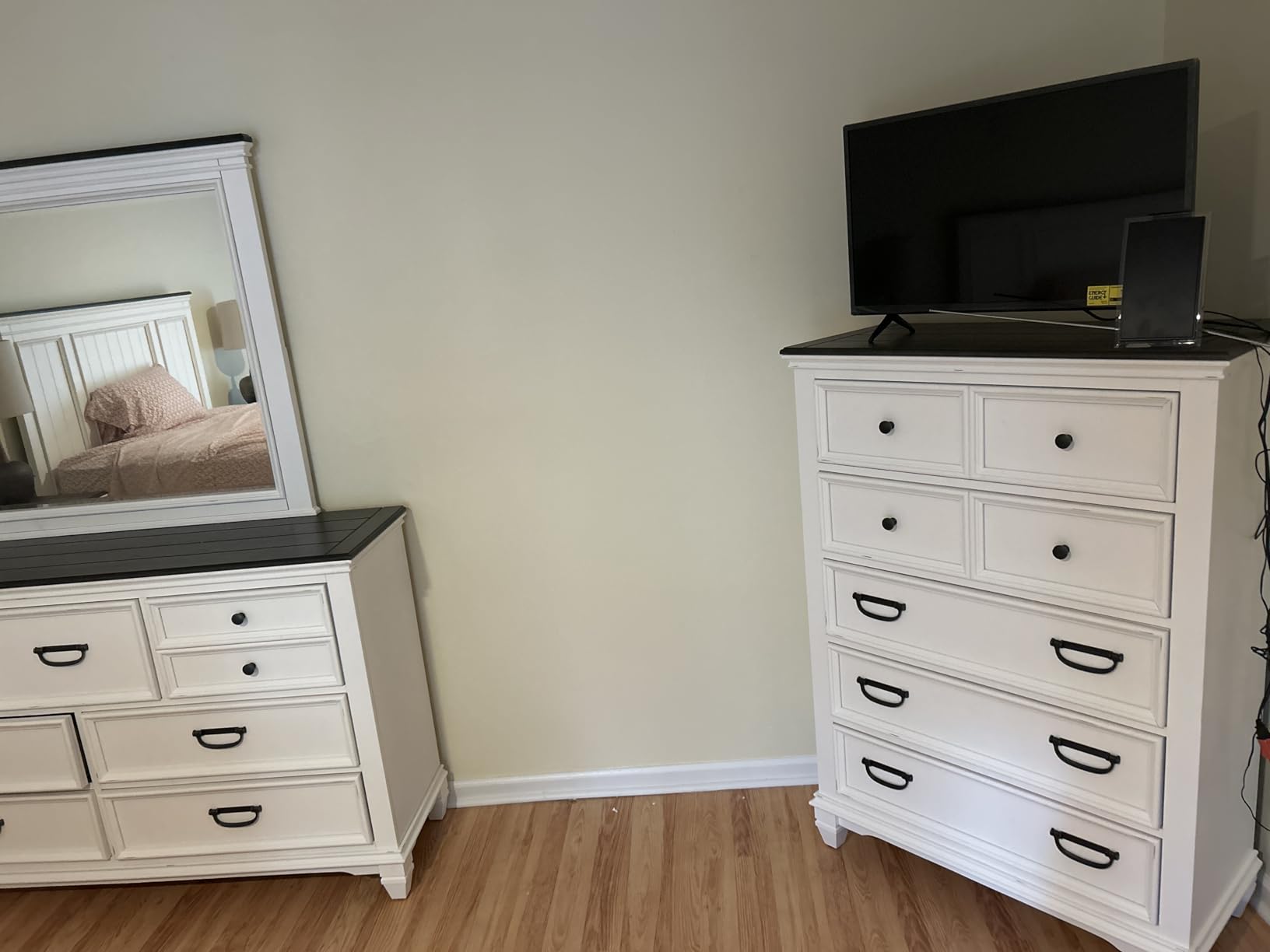 7 Best High-End Solid Wood Bedroom Sets with Dresser and Nightstands ...